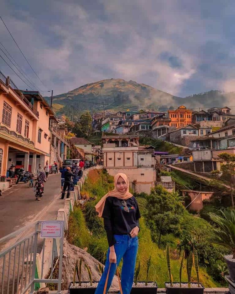 Gambar, Lokasi Harga Tiket Masuk Nepal Van Java Magelang | Jurnalfakta.com